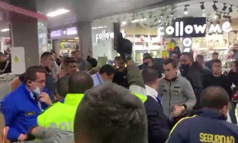 Police fired into the air inside Unilago to avoid lynching of thief ...