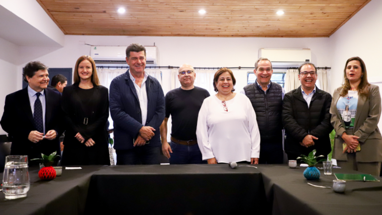 "Historic union to save the Republic" - Latin america News