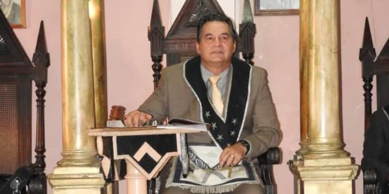 “Cuban Freemasonry is under attack”: Writer Ángel Santiesteban arrested ...