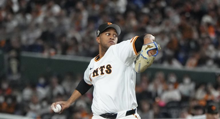 Raidel Martínez exceeds his rescue record in Japan baseball - Latin ...