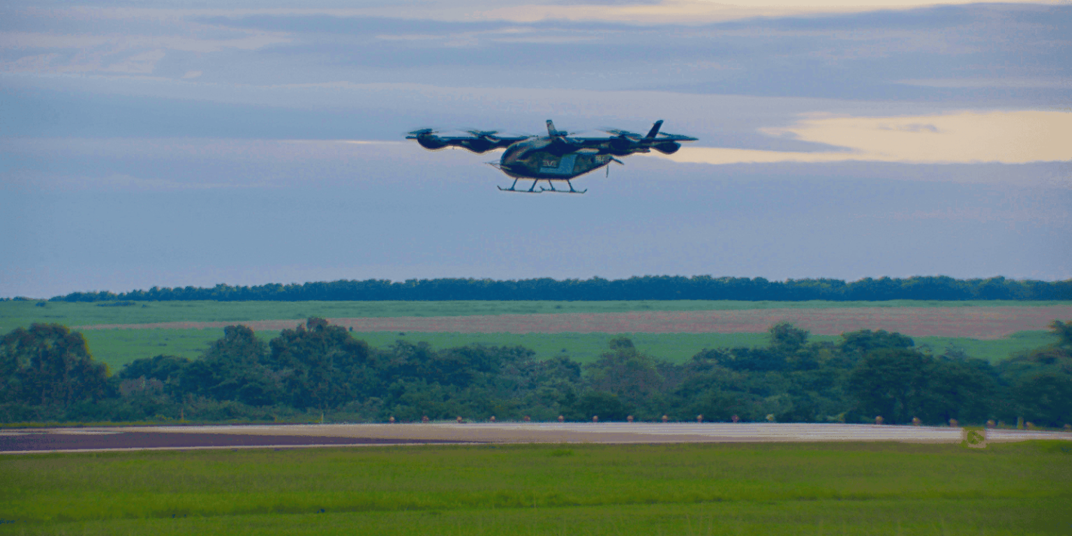 Eve, from Embraer, makes the first flight of the prototype "flying car ...