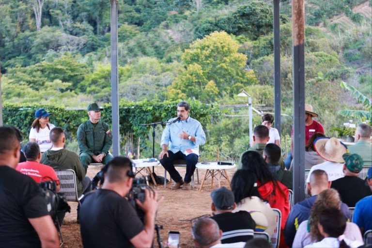 Maduro highlights the work of the Fanb against drug trafficking - Latin ...