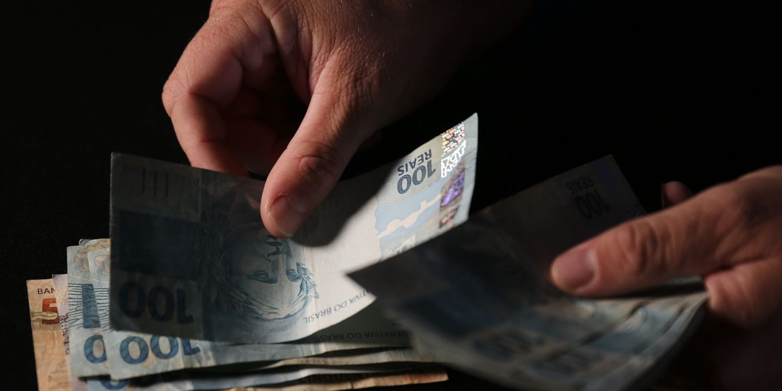 CMN changes FGC rules after Master case payments start - Latin america News