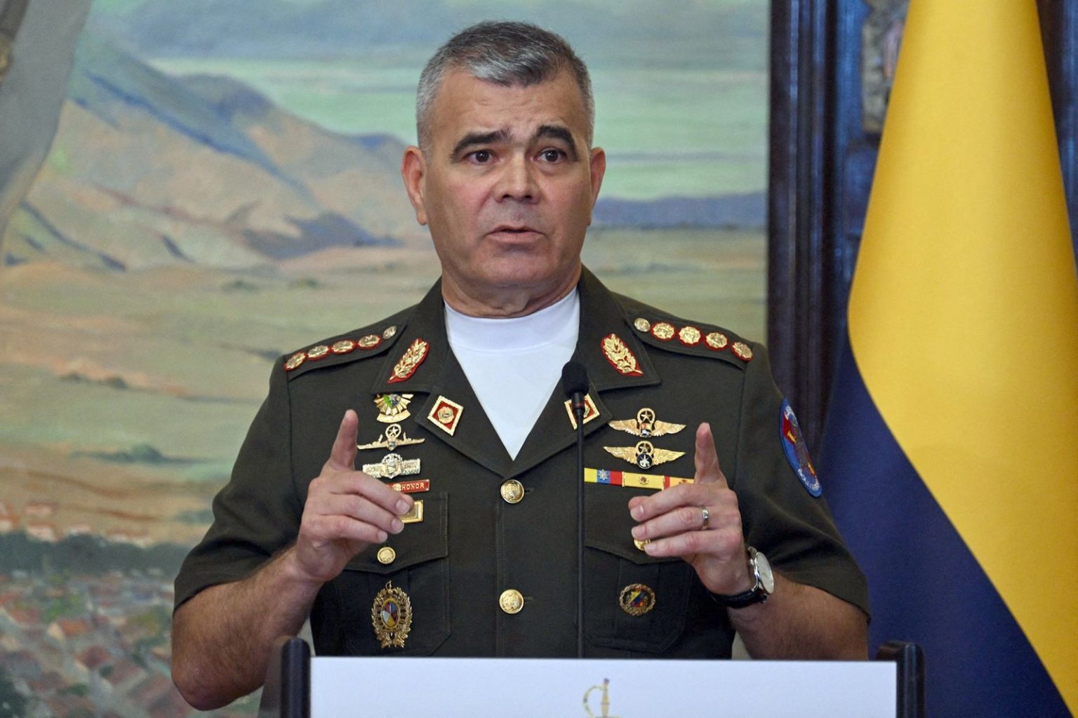 Ministry of Defense and UNADE celebrate XXI graduation with 383 new ...